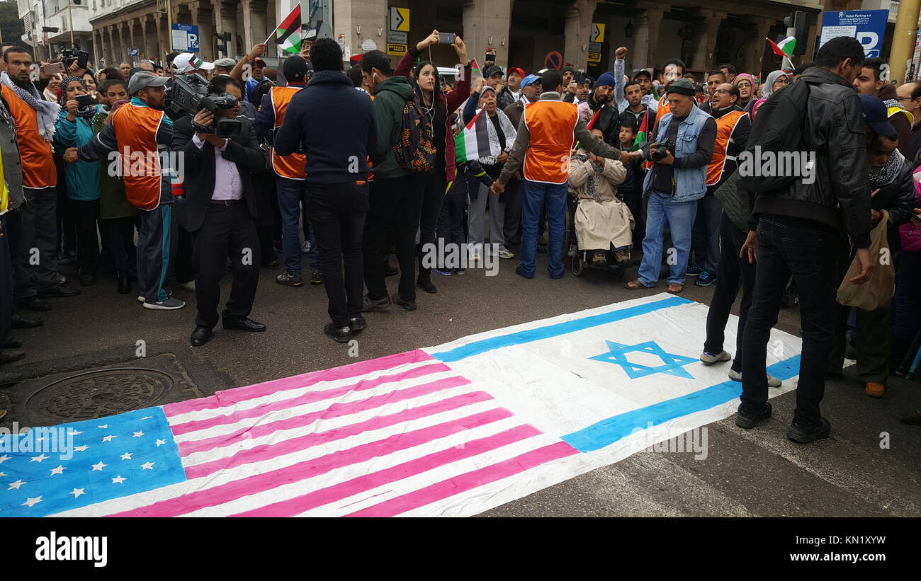 people gadering at Rabat to protest against trump Stock Photo - Alamy