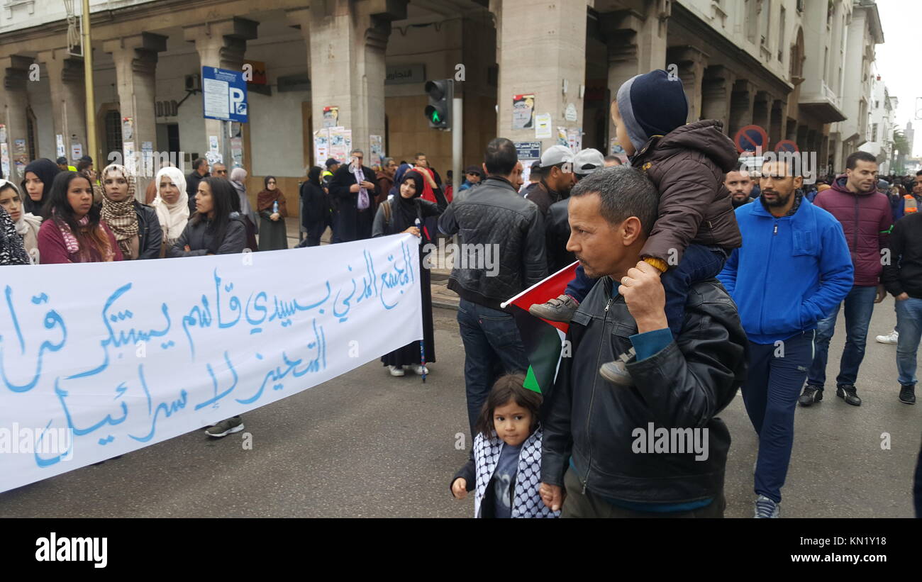 people gadering at Rabat to protest against trump Stock Photo - Alamy