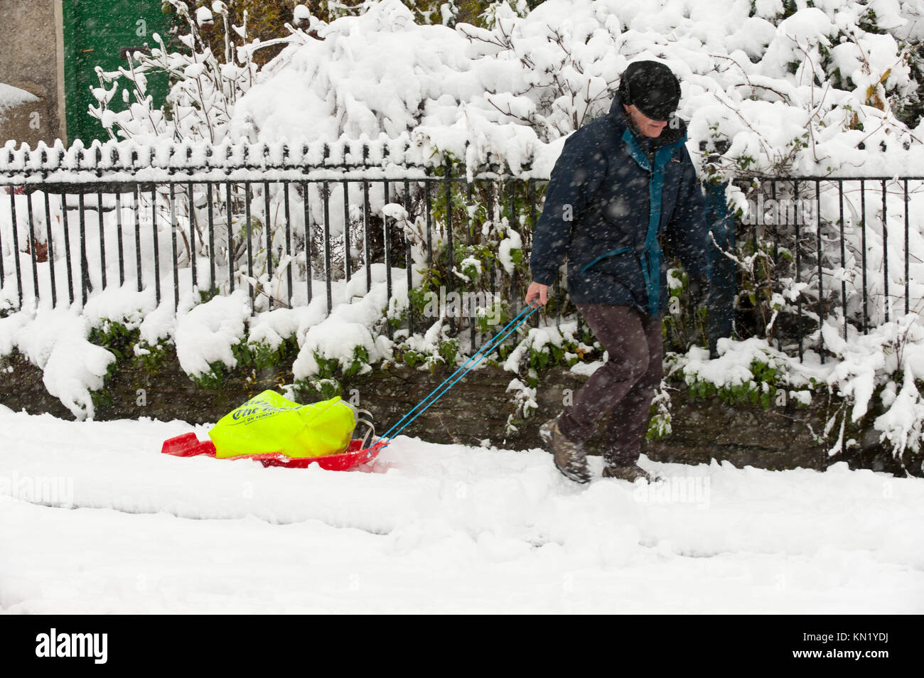 Builth Wells, Powys, Wales, UK. 10th December 2017. The local newsagent ...