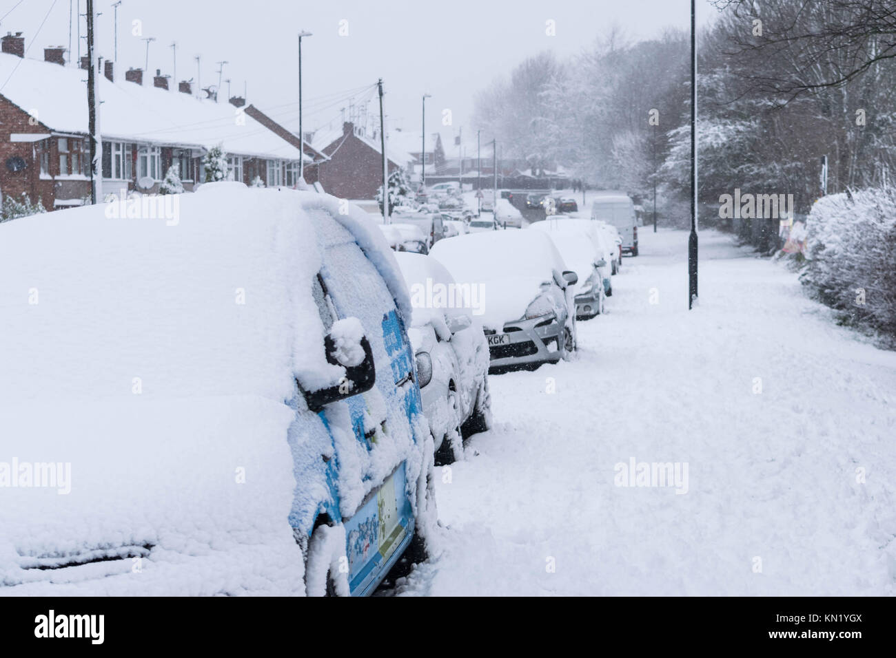 COVENTRY, UK. 10th Dec, 2017. Heavy snow for the first time in 5 years ...