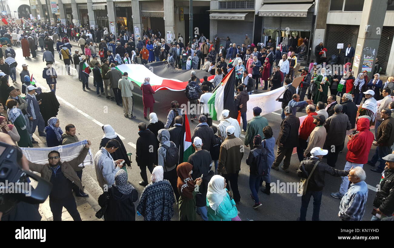 people gadering at Rabat to protest against trump Stock Photo - Alamy