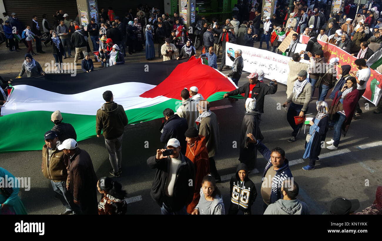 people gadering at Rabat to protest against trump Stock Photo - Alamy