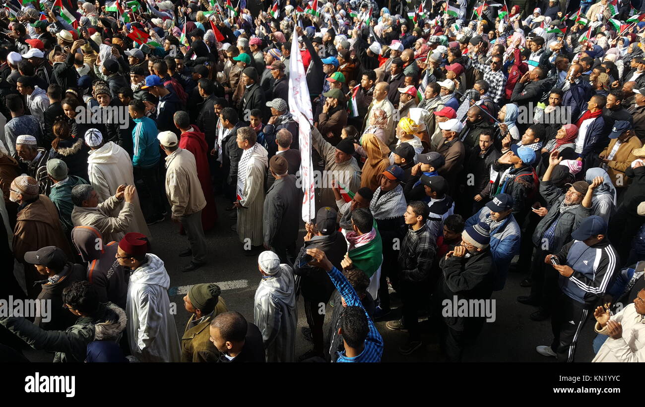 people gadering at Rabat to protest against trump Stock Photo - Alamy