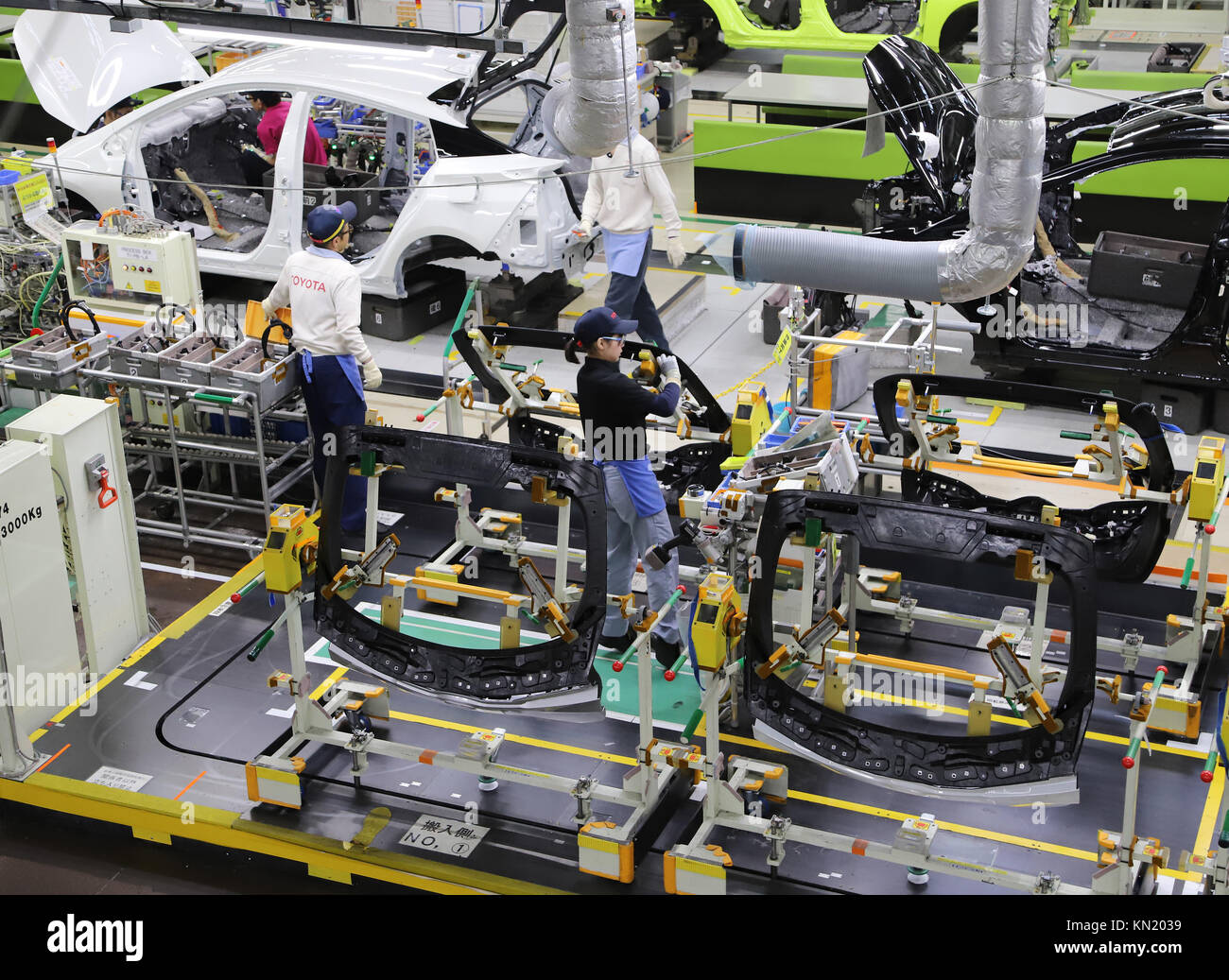 Japanese auto plant hi-res stock photography and images - Alamy