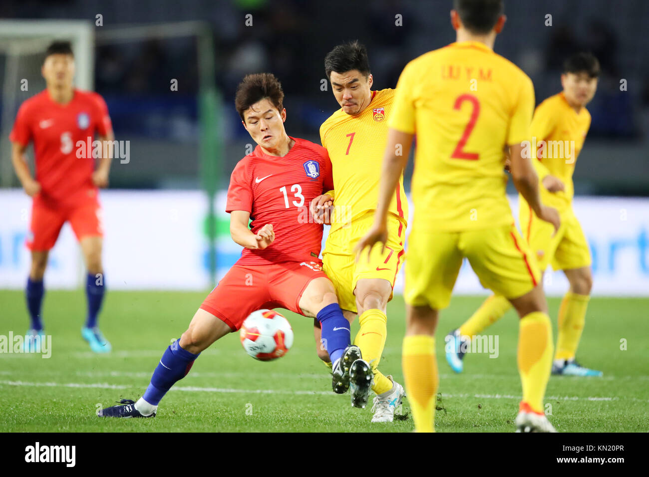 Tokyo, Japan. 9th Dec, 2017. (L to R) Ju Se-Jong (KOR), Zhao Xuri (CHN ...
