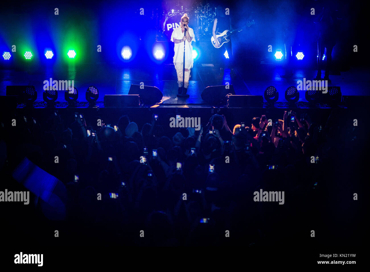 Berlin, Germany. 09th Dec, 2017. US singer Pink performing in concert ...