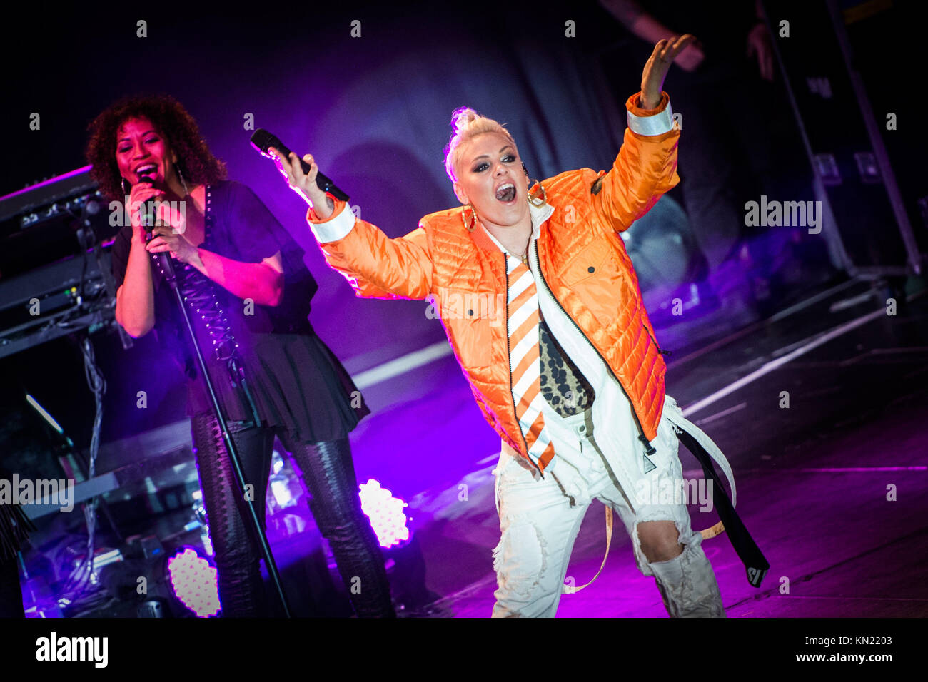 Berlin, Germany. 09th Dec, 2017. US singer Pink performing in concert ...