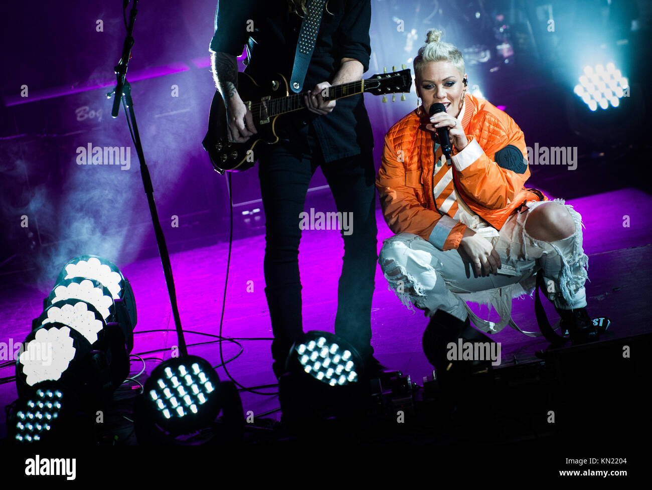 Berlin, Germany. 09th Dec, 2017. US singer Pink performing in concert ...