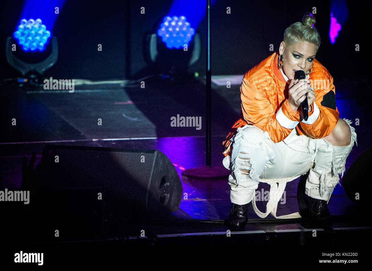 Berlin, Germany. 09th Dec, 2017. US singer Pink performing in concert ...