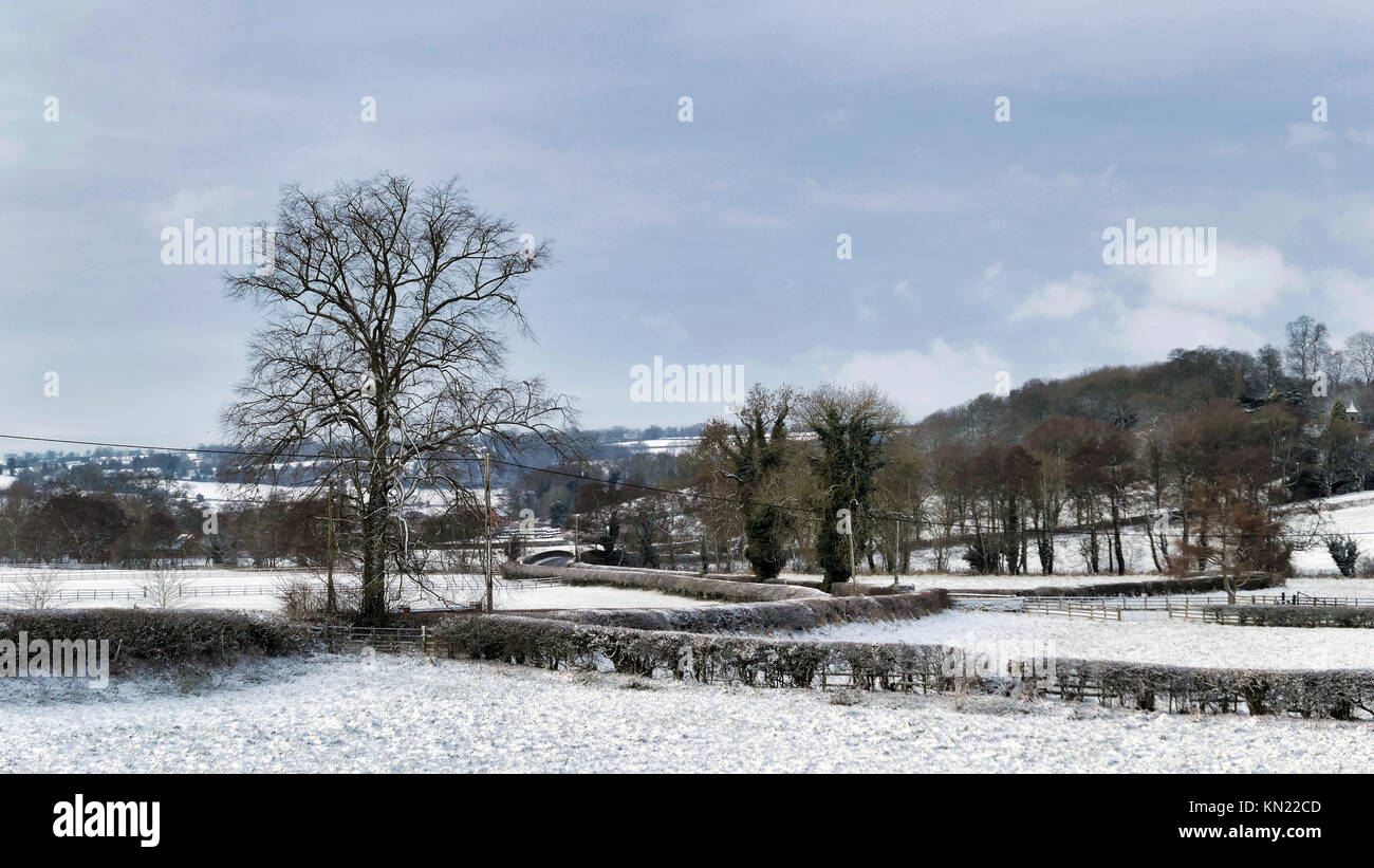UK Weather: snow scenes around the market town of Ashbourne Derbyshire ...