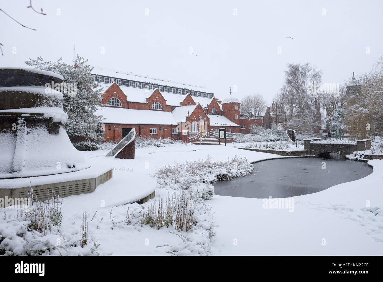 charnwood museum in queens park loughborough after heavy snowfall Stock ...
