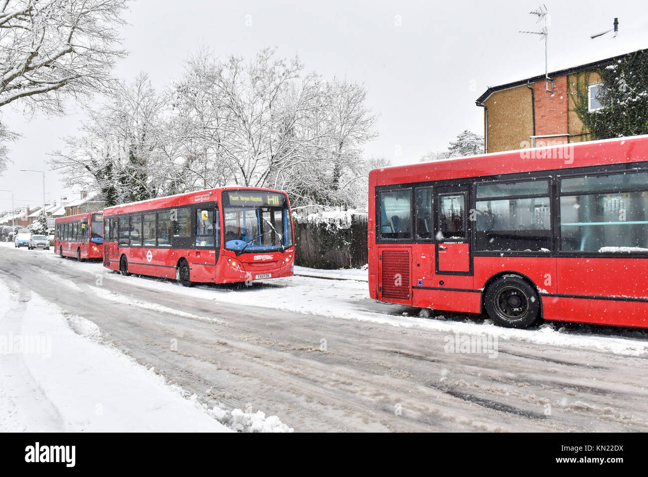 London, UK. 10 December 2017. UK Weather: Snow falls in Northwood ...