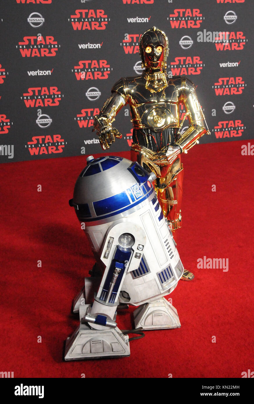 Los Angeles, USA. 09th Dec, 2017. A general view of atmosphere of R2-D2 ...