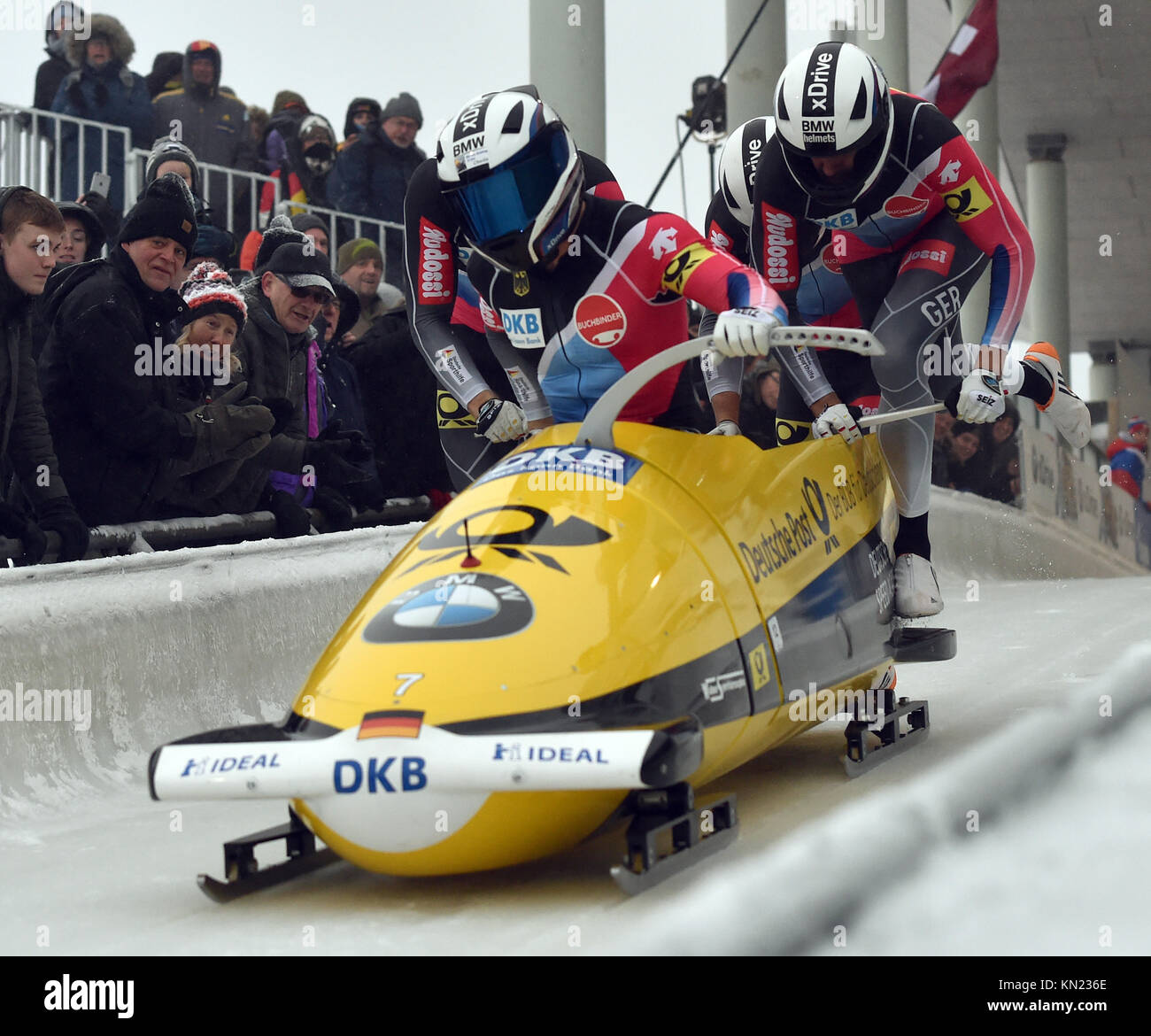 Winterberg, Germany. 10th Dec, 2017. German bobsledders Nico Walther ...
