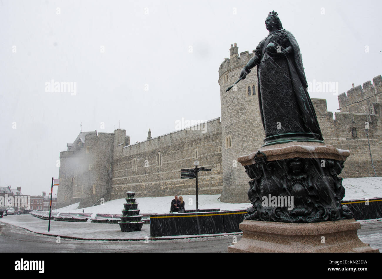 Windsor Castle pictured in the snow in December 2017 Stock Photo - Alamy