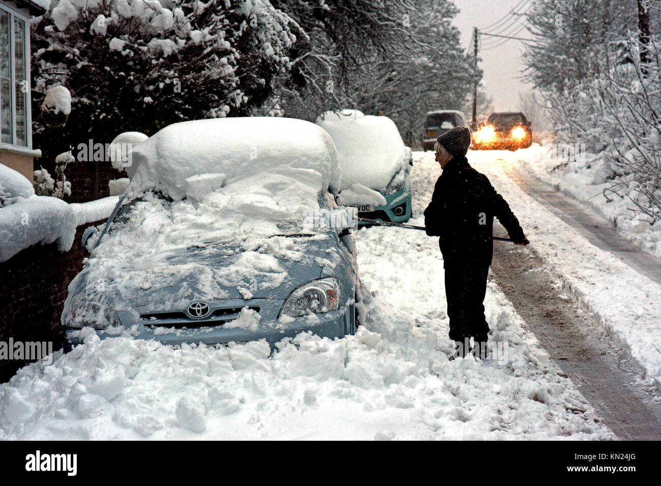 12 inches of snow hi-res stock photography and images - Alamy