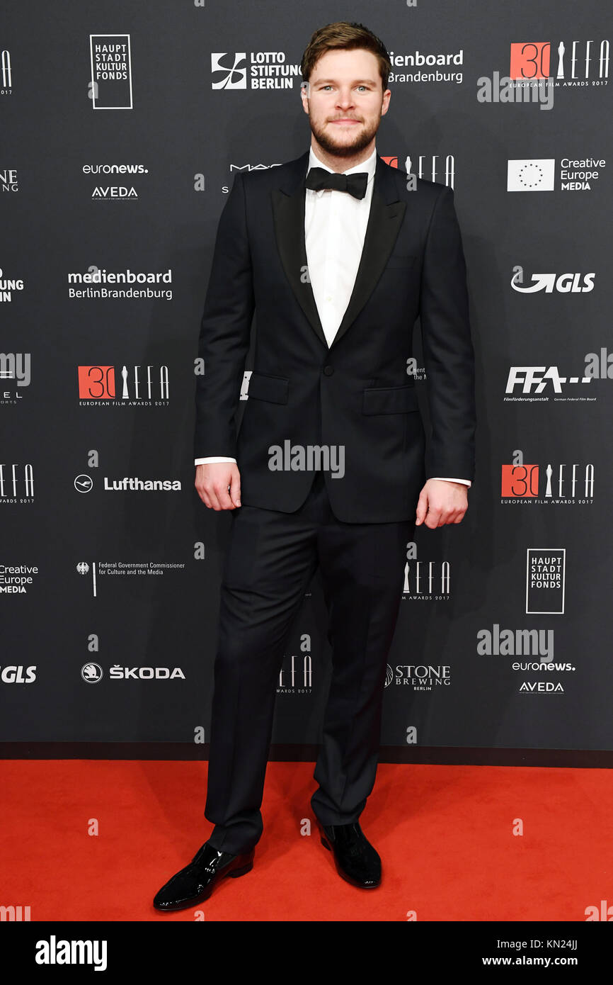 Berlin, Germany. 9th Dec, 2017. Irish actor Jack Reynor arrives for the ...