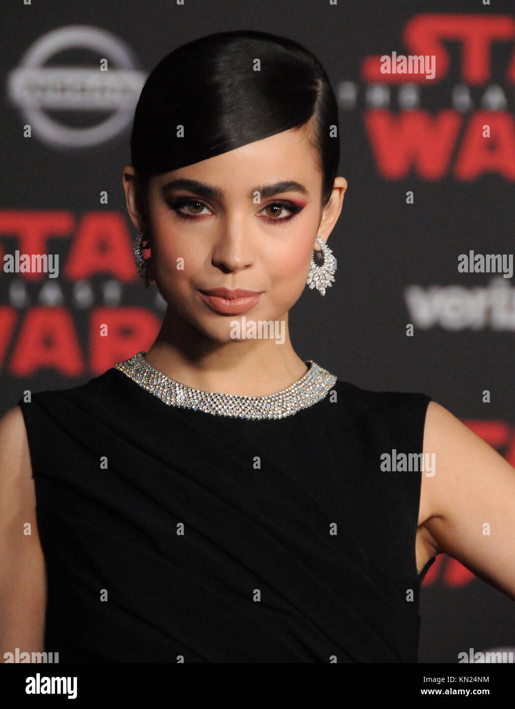 Los Angeles, USA. 09th Dec, 2017. Singer Sofia Carson attends the World ...