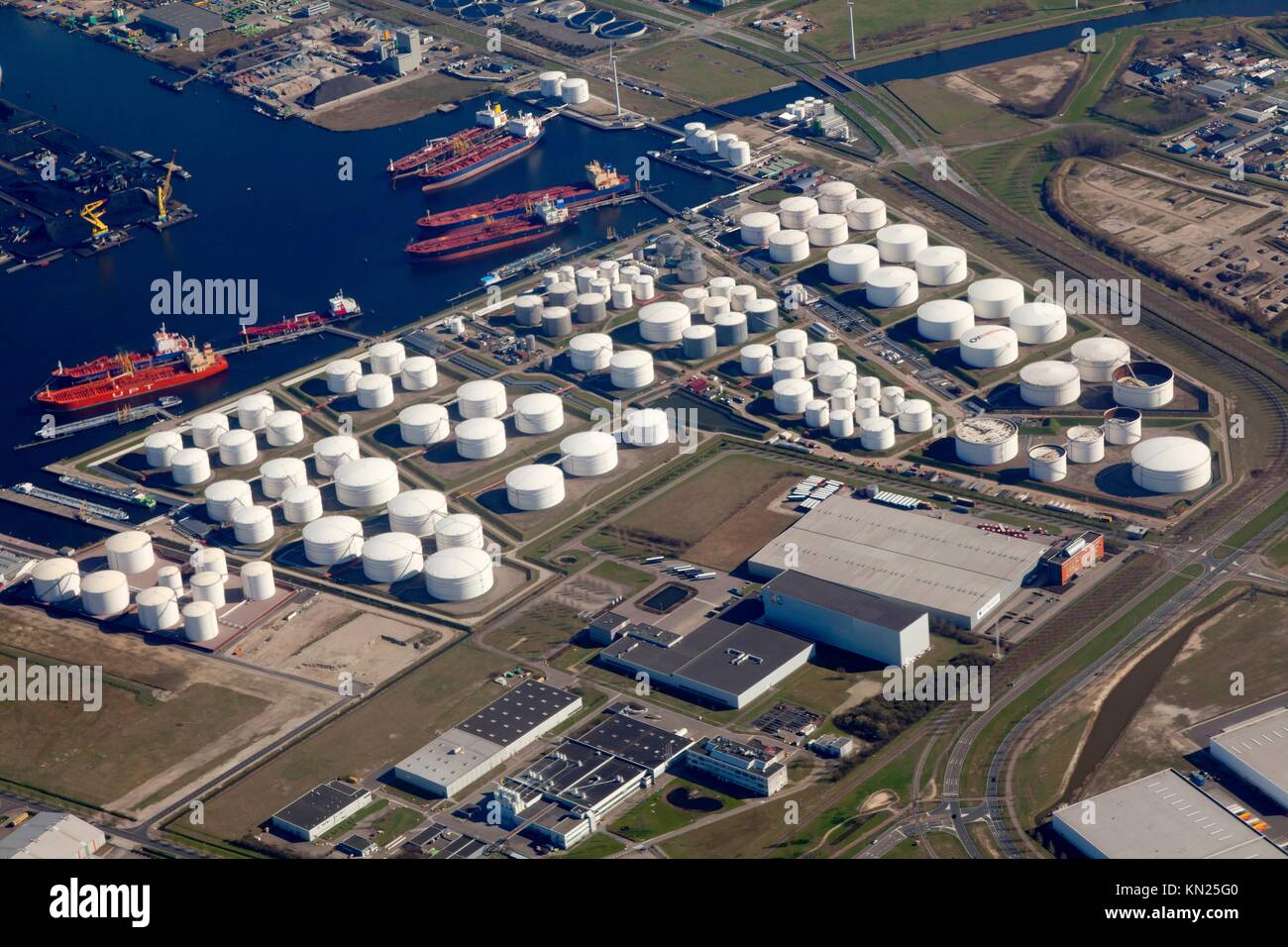 Vopak tank terminal hi-res stock photography and images - Alamy