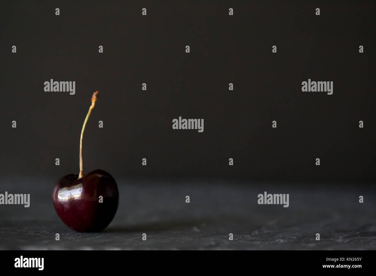 Moody food hi-res stock photography and images - Alamy