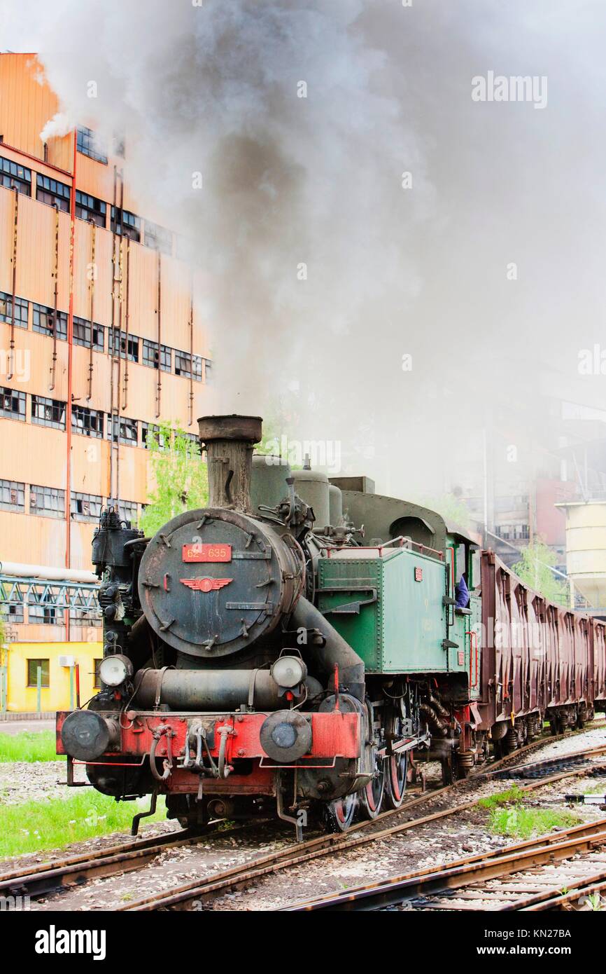 Steam powered factory hi-res stock photography and images - Alamy