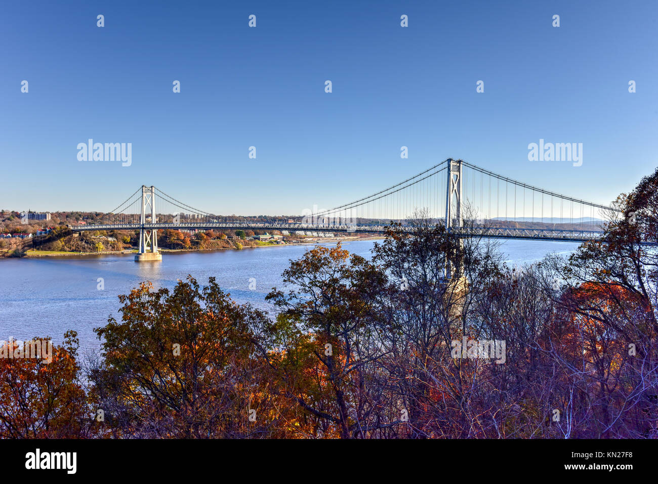 Mid-Hudson Bridge crossing the Hudson River in Poughkeepsie, New York ...