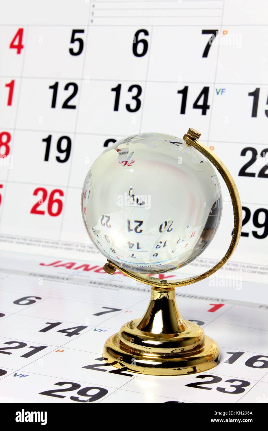 Universal calendar hi-res stock photography and images - Alamy