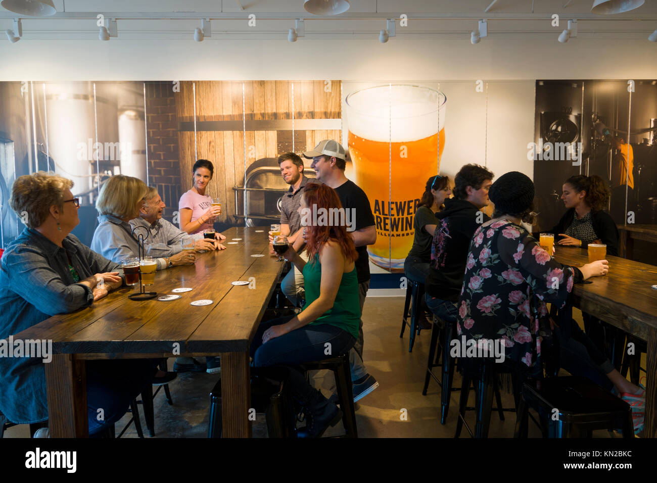 Freinds hi-res stock photography and images - Alamy