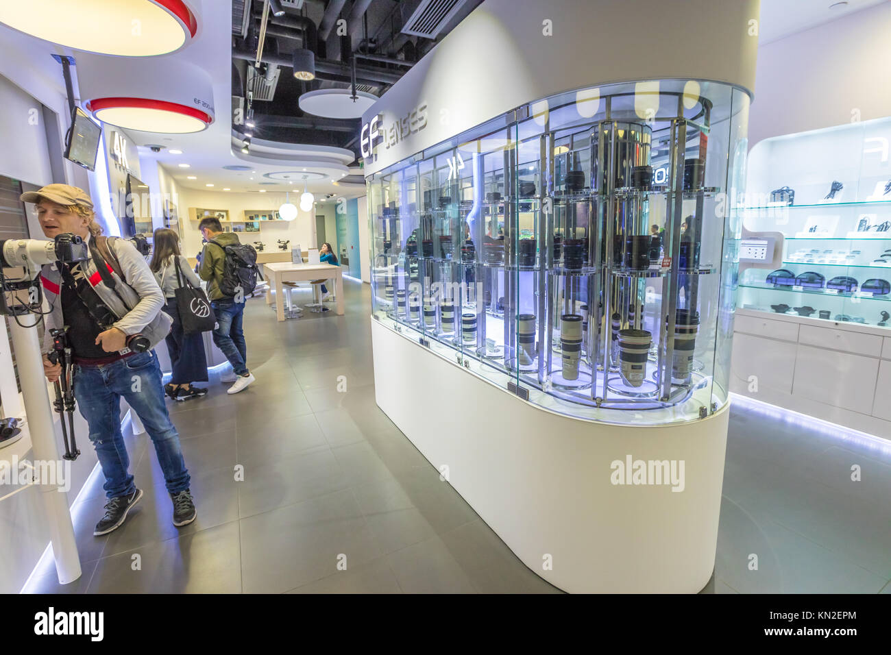 Canon store in Hong Kong Stock Photo - Alamy