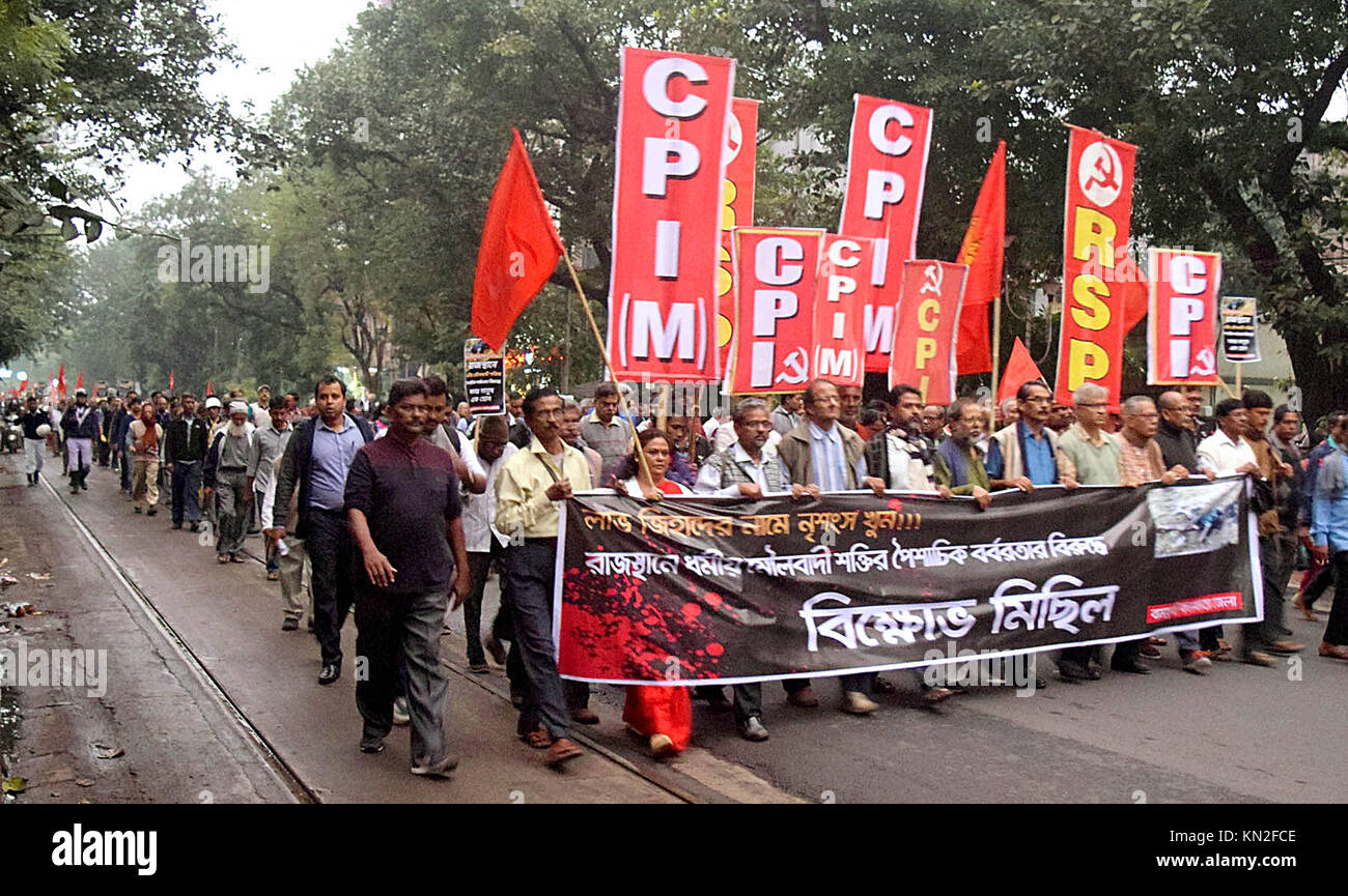 Kolkata, India. 09th Dec, 2017. Supporters and activists of the left ...
