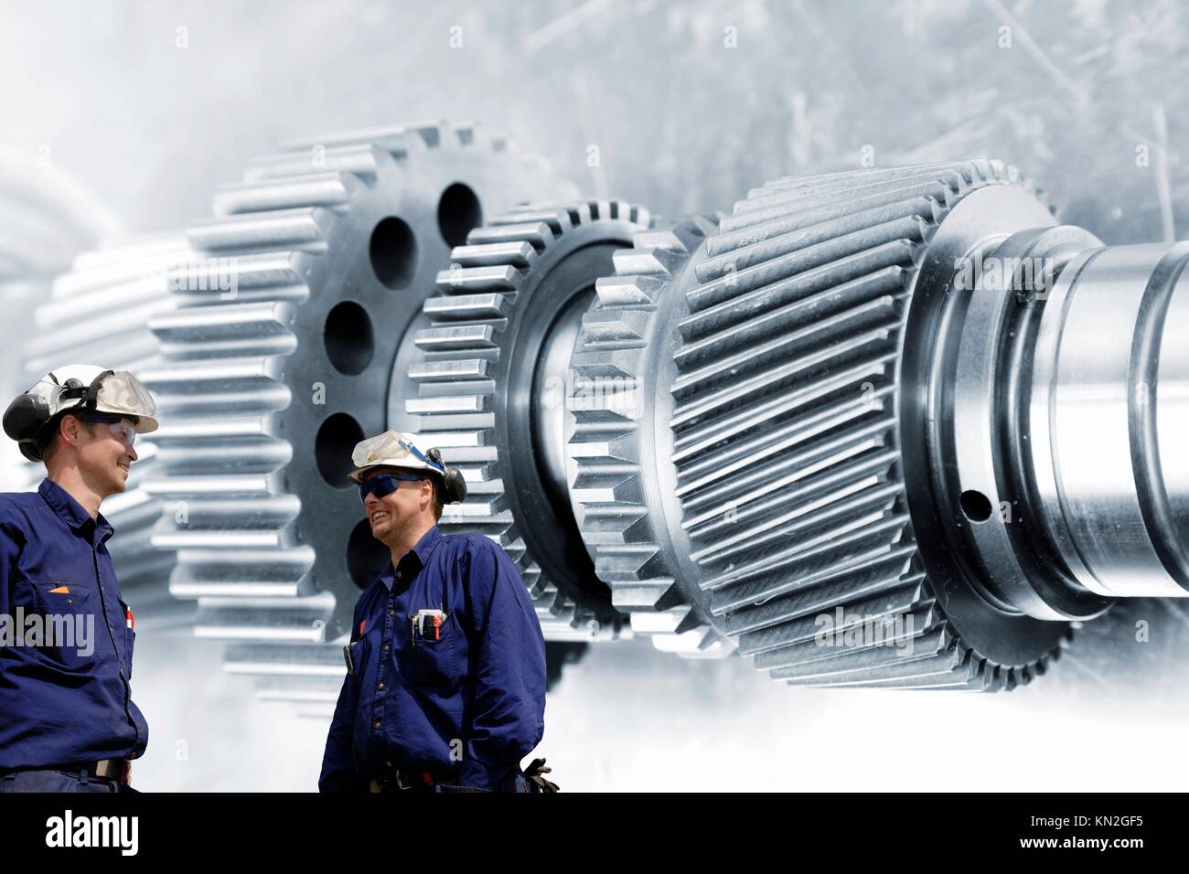 Giant gears hi-res stock photography and images - Alamy