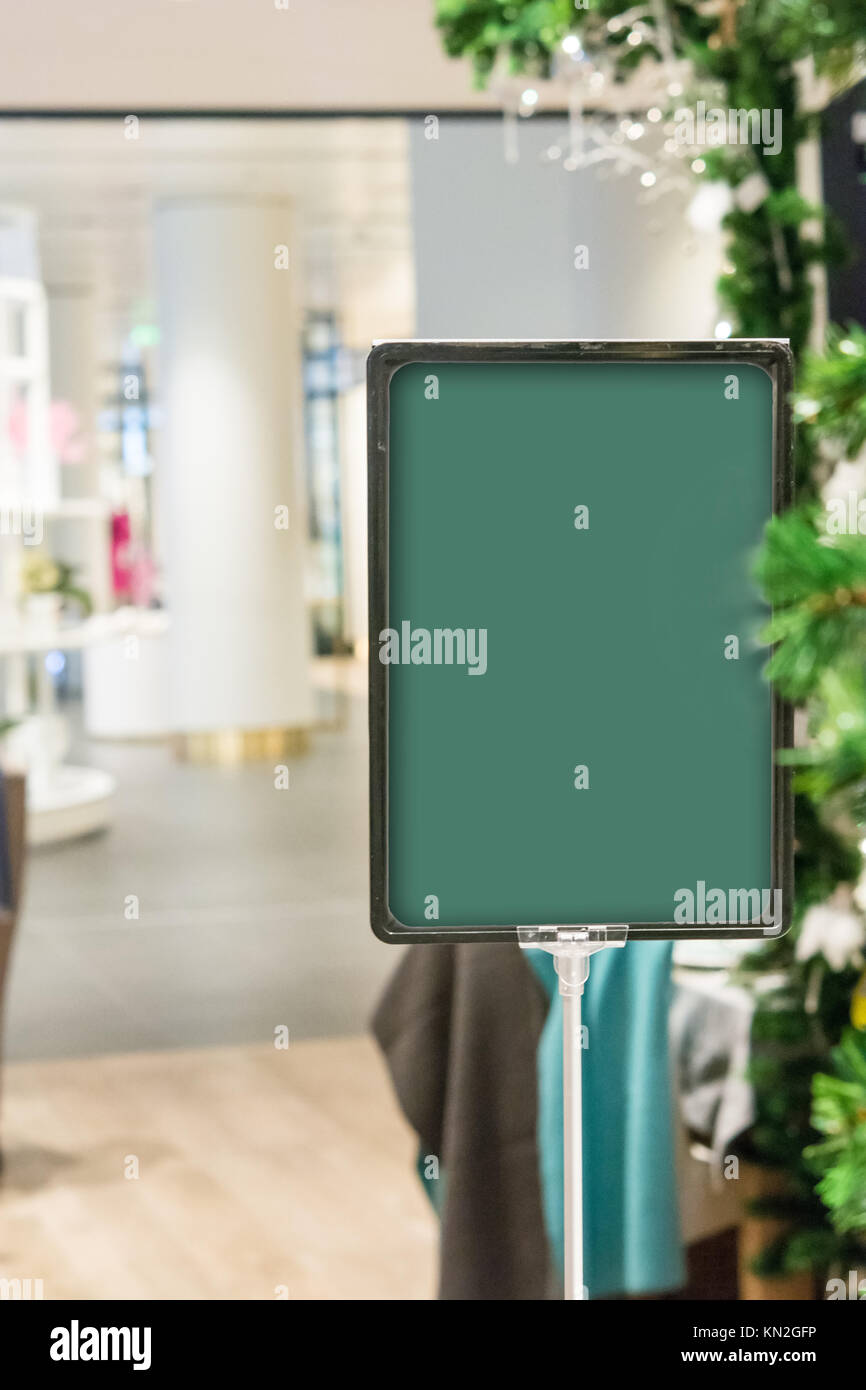 discount, empty price tag on an abstract background Stock Photo - Alamy