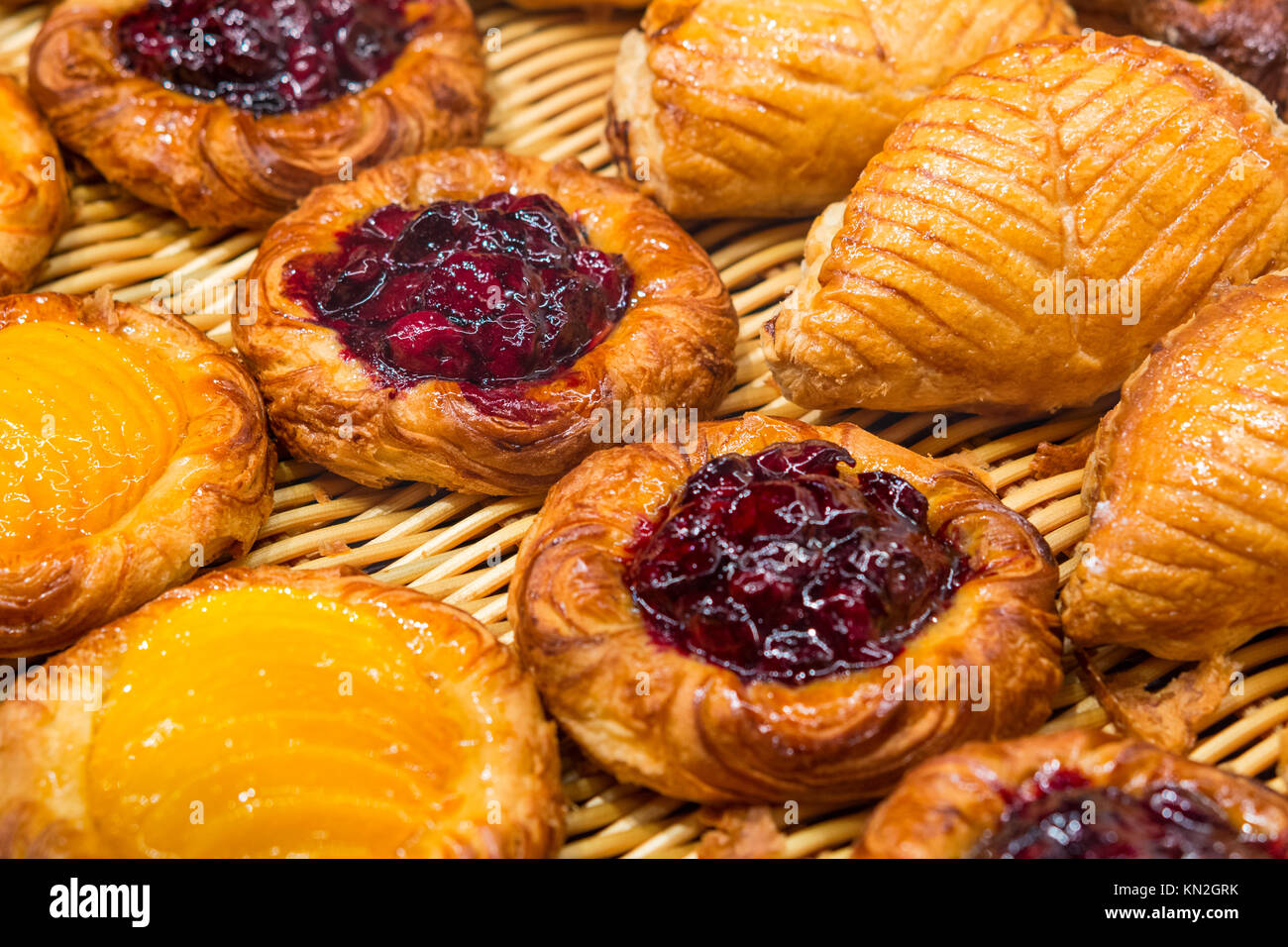 Buns of puff pastry on the shelves of French bakery Stock Photo - Alamy