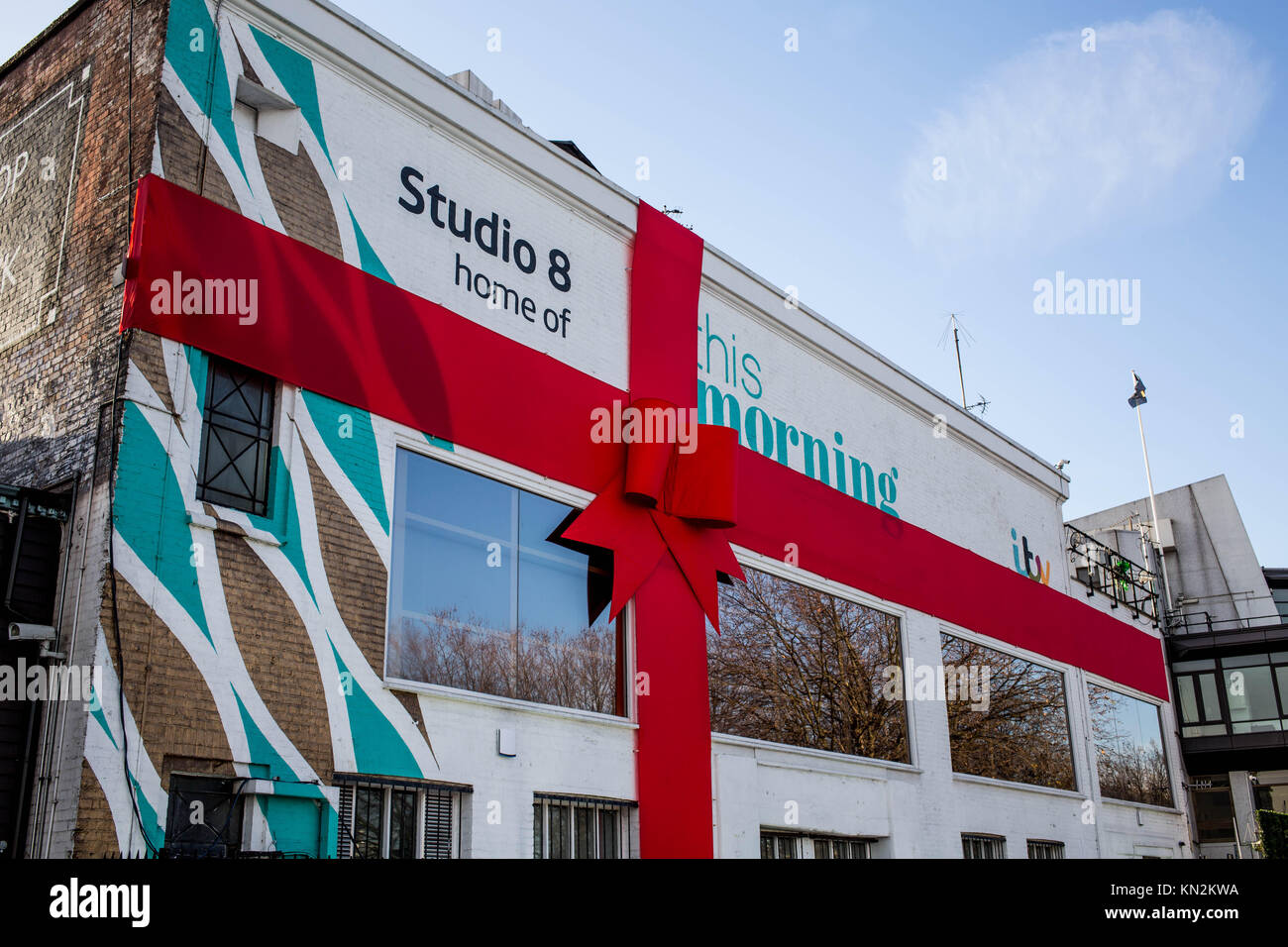 Itv studio hi-res stock photography and images - Alamy