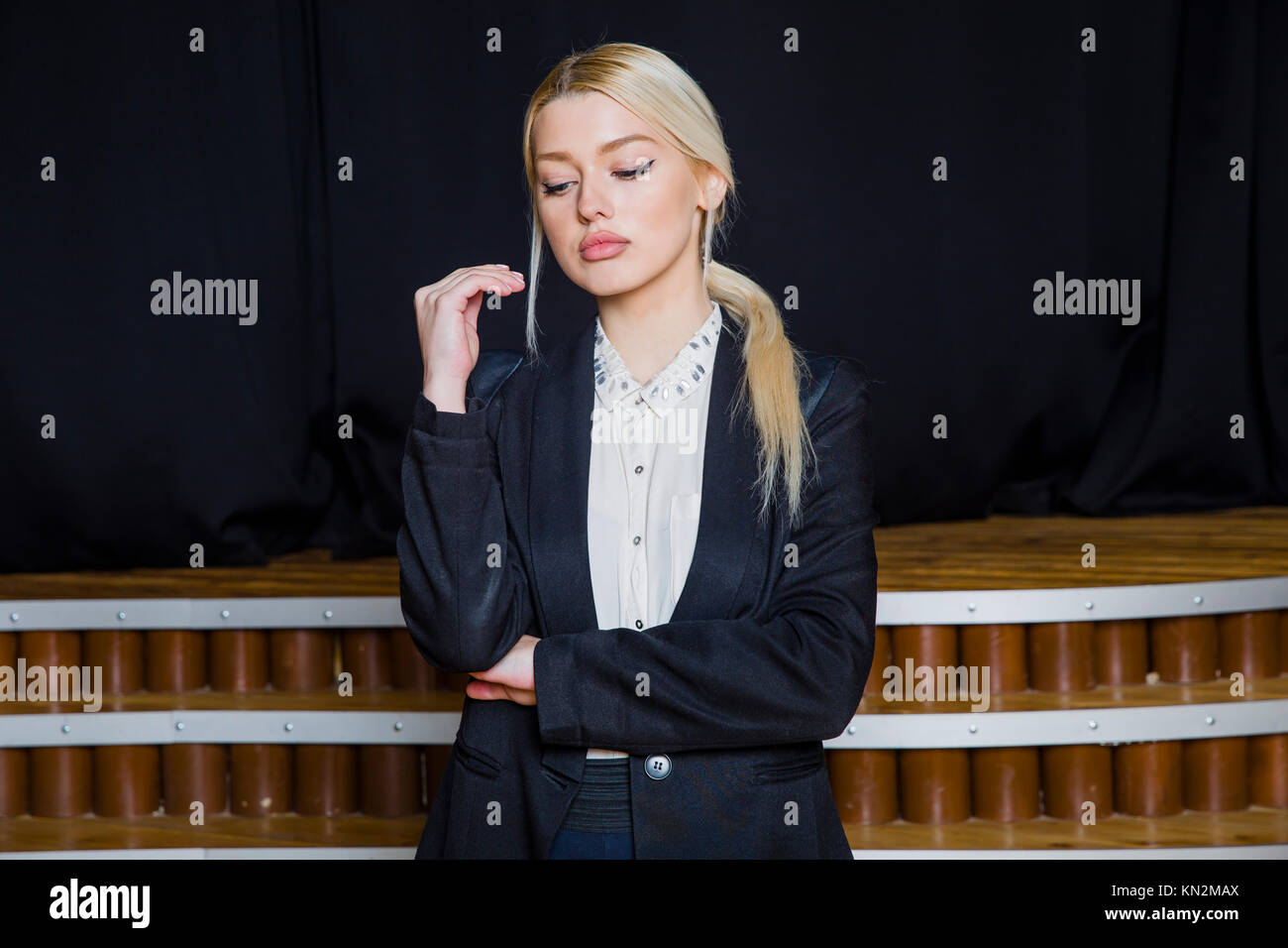 Puffy lips woman hi-res stock photography and images - Alamy