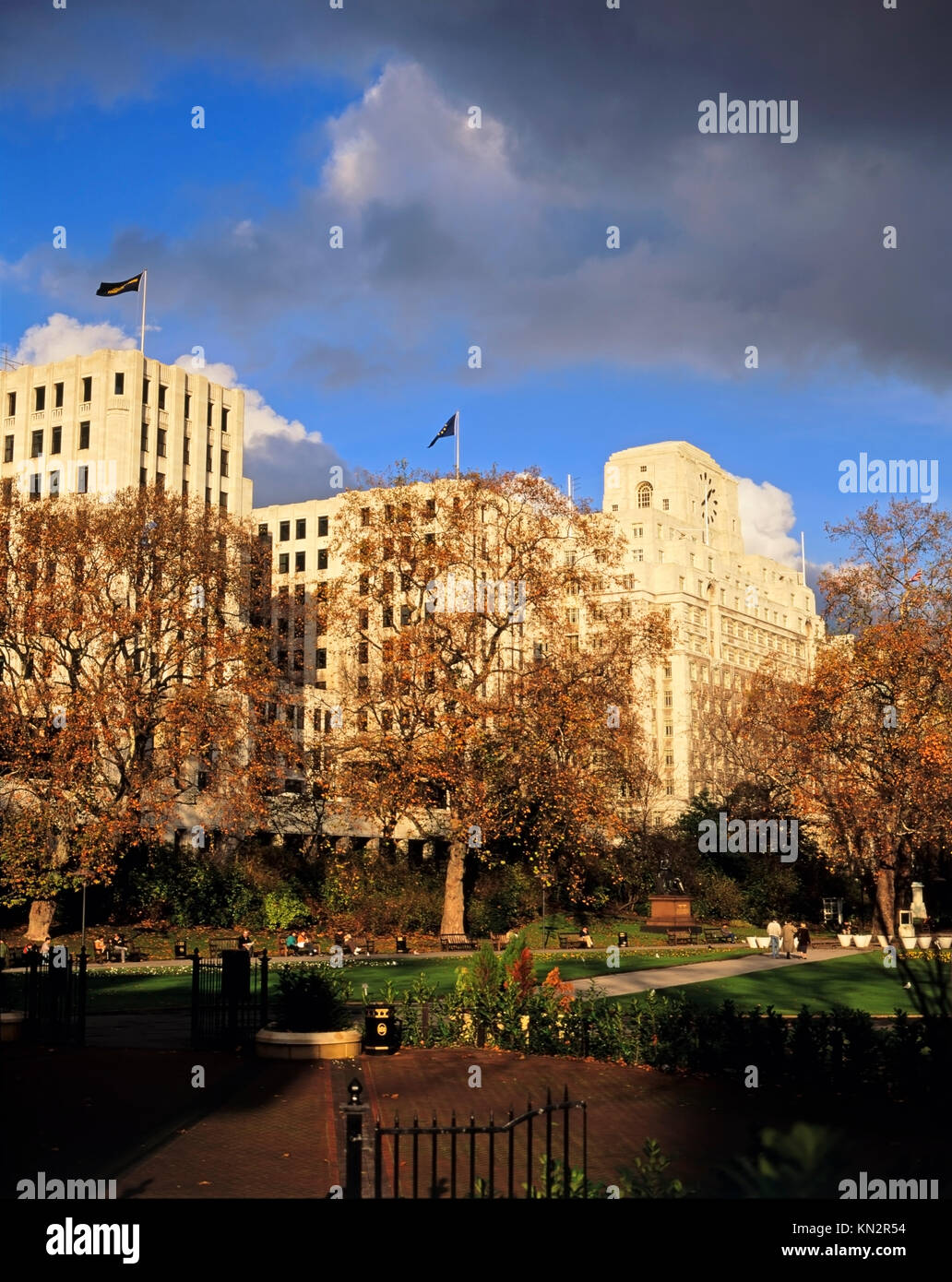 Victoria Embankment Gardens and Shell Mex House or also known as 80 ...