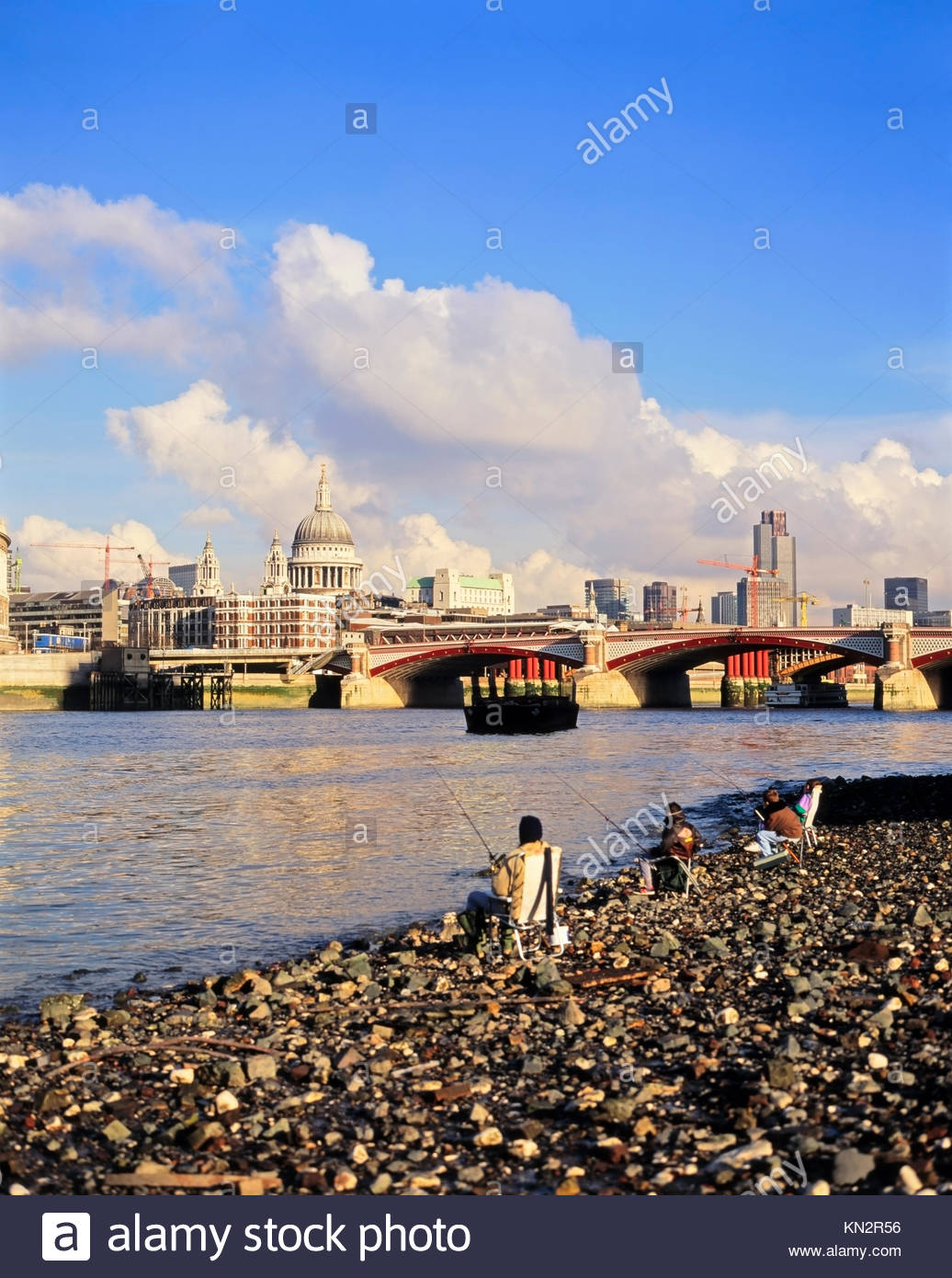 Thames Haven Dock Stock Photos & Thames Haven Dock Stock Images - Alamy