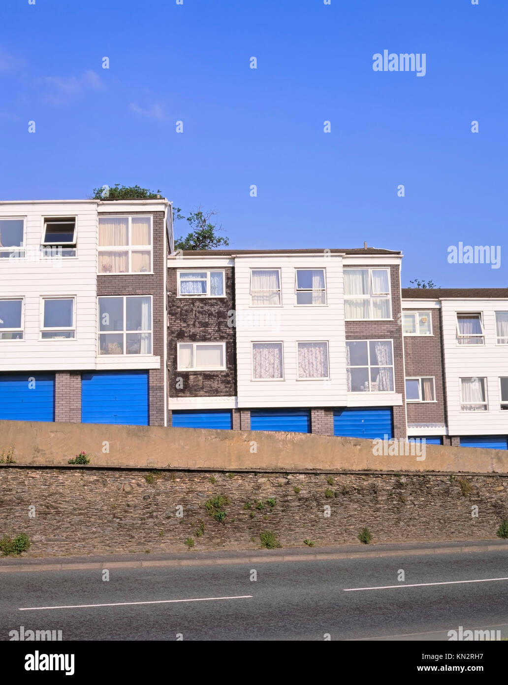 Roadside architecture and design hi-res stock photography and images ...