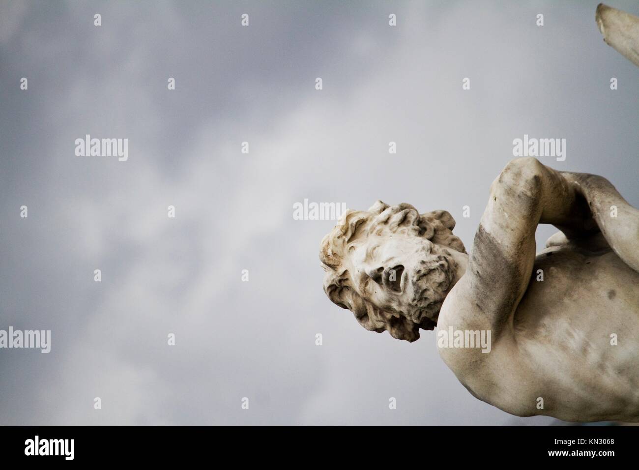 Statue screaming hi-res stock photography and images - Alamy