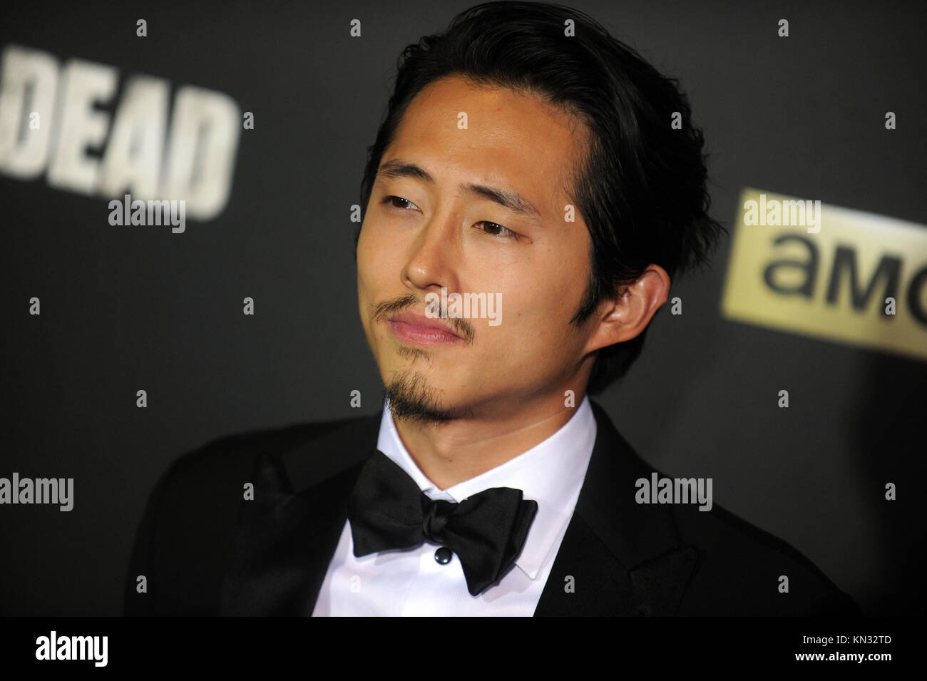 NEW YORK, NY - OCTOBER 09: Steven Yeun attends 'The Walking Dead ...