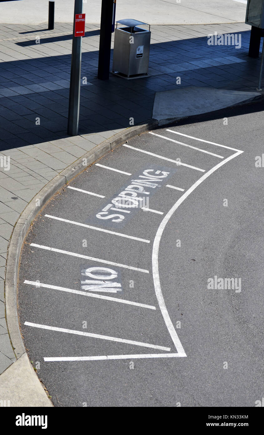 Cars stopping stop sign hi-res stock photography and images - Alamy