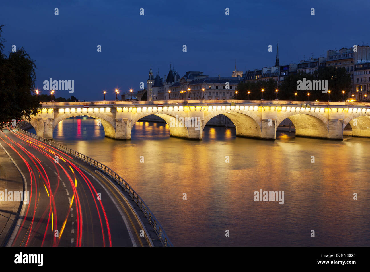 Pont Neuf Bridge Night Paris High Resolution Stock Photography and ...