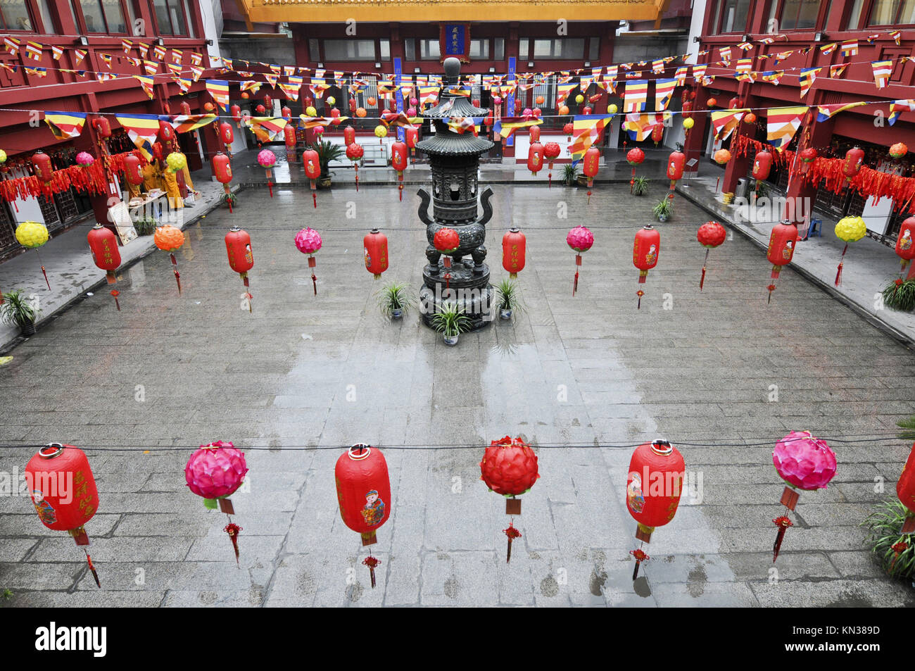 Qibao temple hi-res stock photography and images - Alamy
