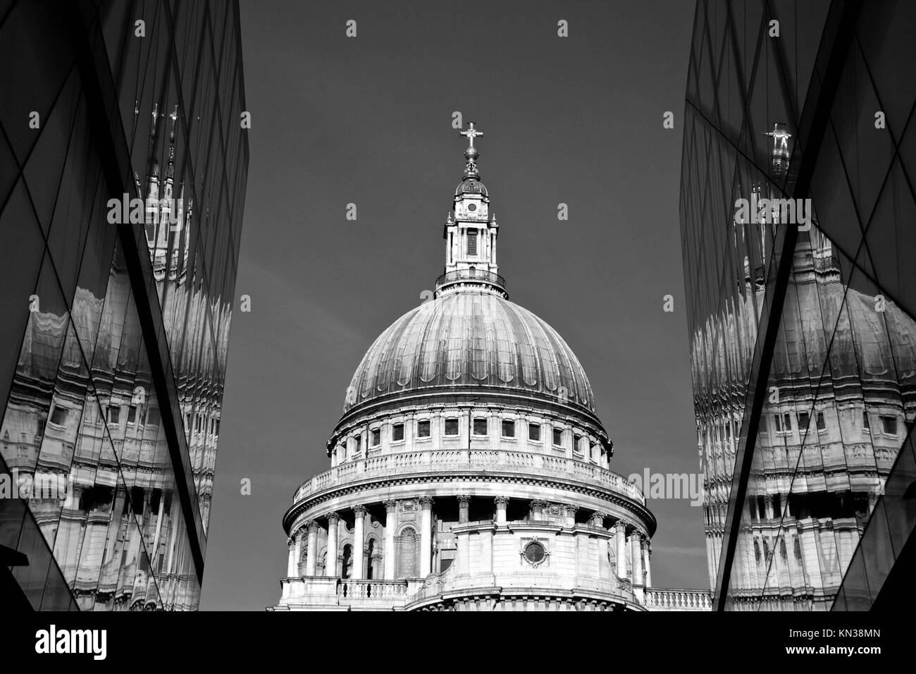 London Building Roof Dome High Resolution Stock Photography and Images ...