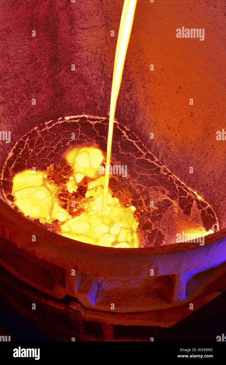 Melting Gold Foundry High Resolution Stock Photography and Images - Alamy
