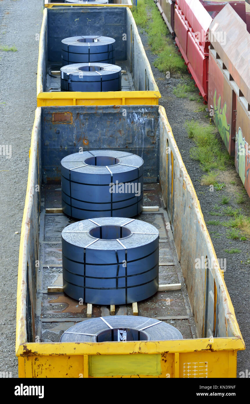 Steel coil train freight hi-res stock photography and images - Alamy