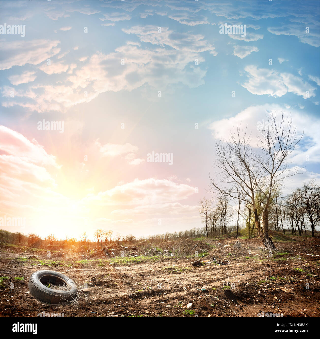 Garbage sunset hi-res stock photography and images - Alamy
