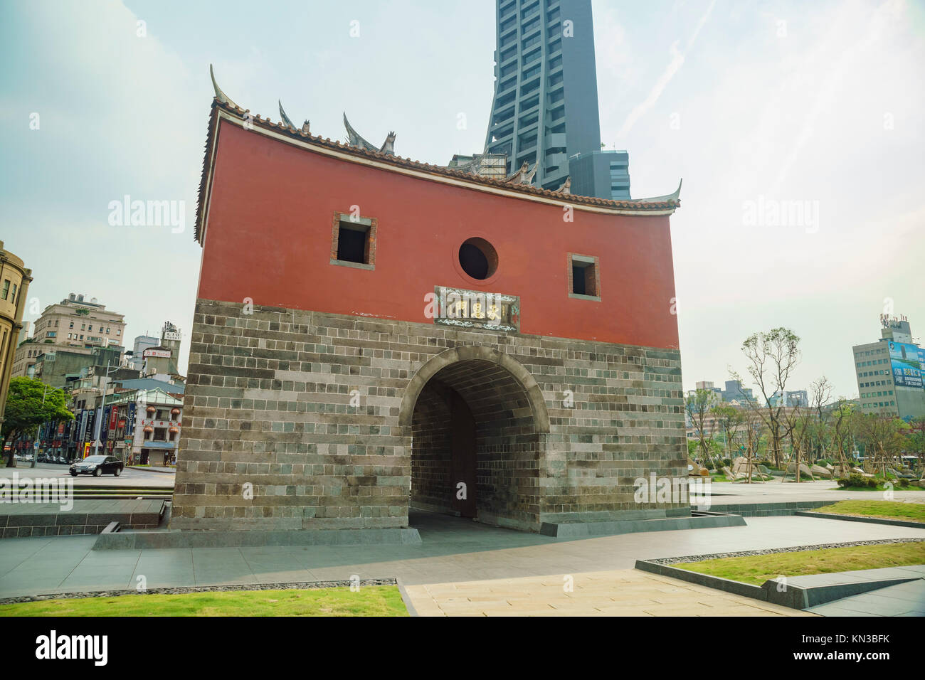 Taipei, AUG 18: The historical Cheng En Gate on AUG 18, 2017 at Taipei ...