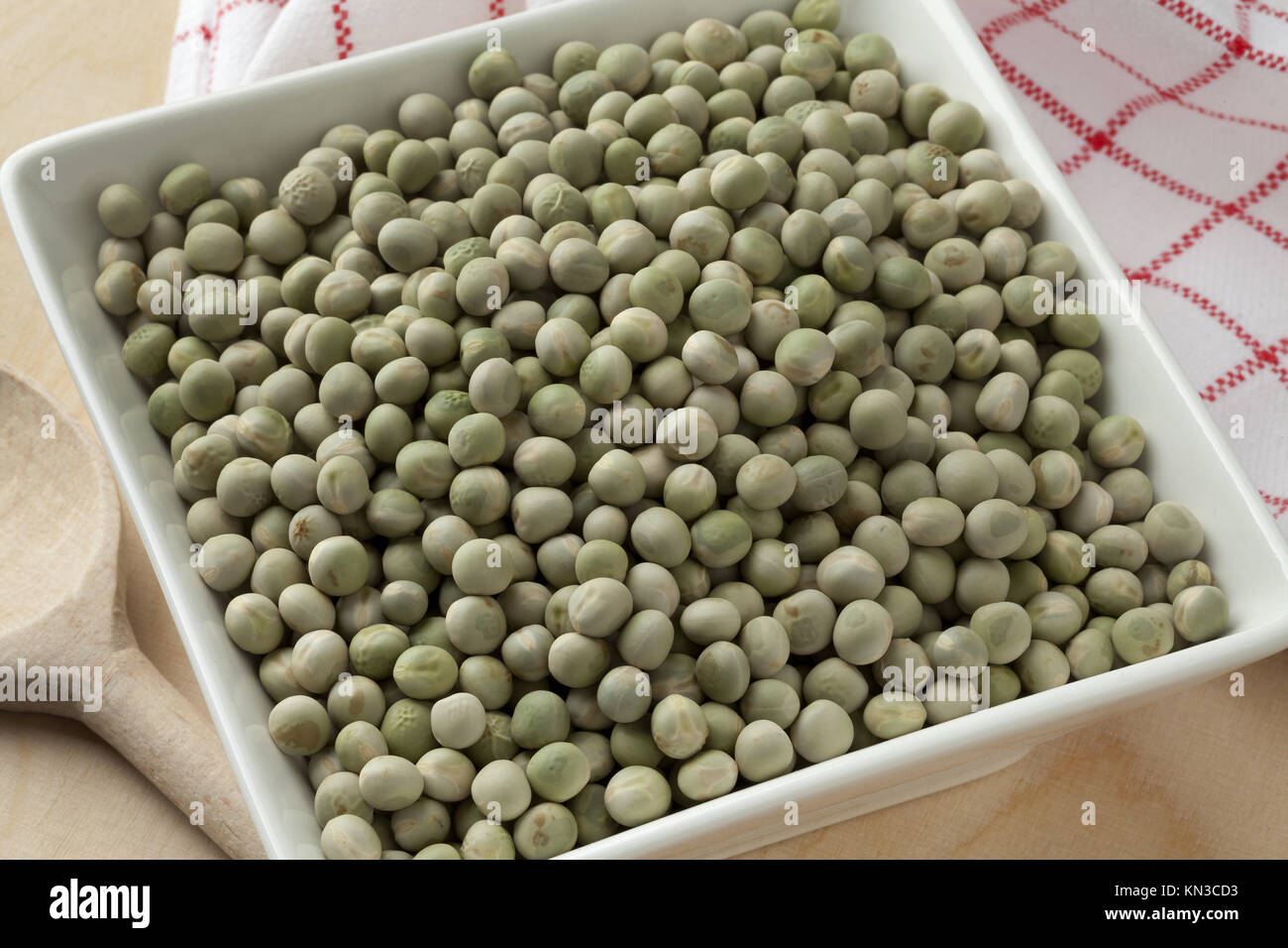 Dried pea hi-res stock photography and images - Alamy