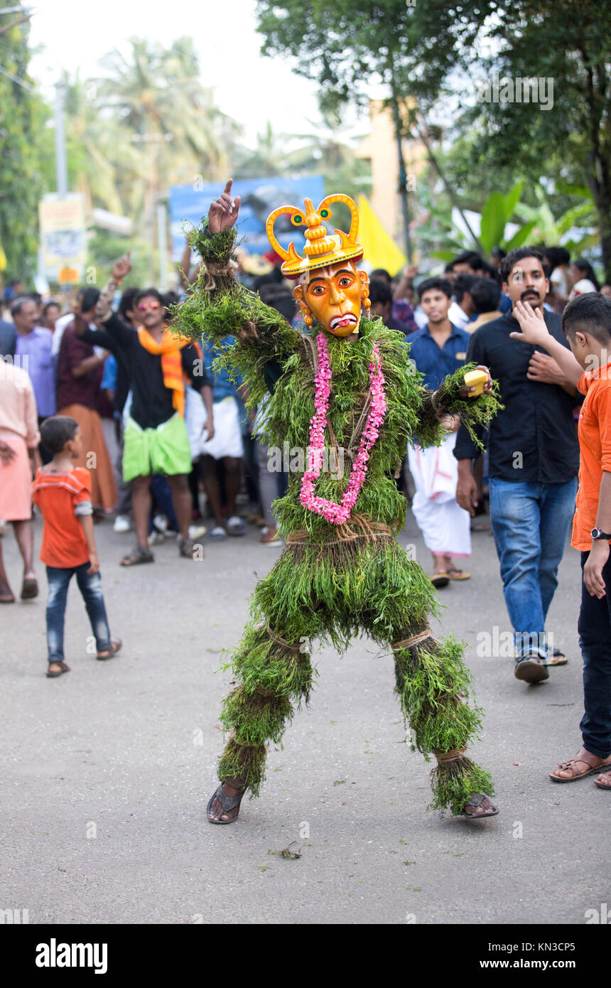 Onam festival kerala india children hi-res stock photography and images ...